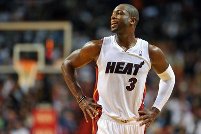Dwyane Wade's Eurostep Shakes Up Tim Duncan Badly