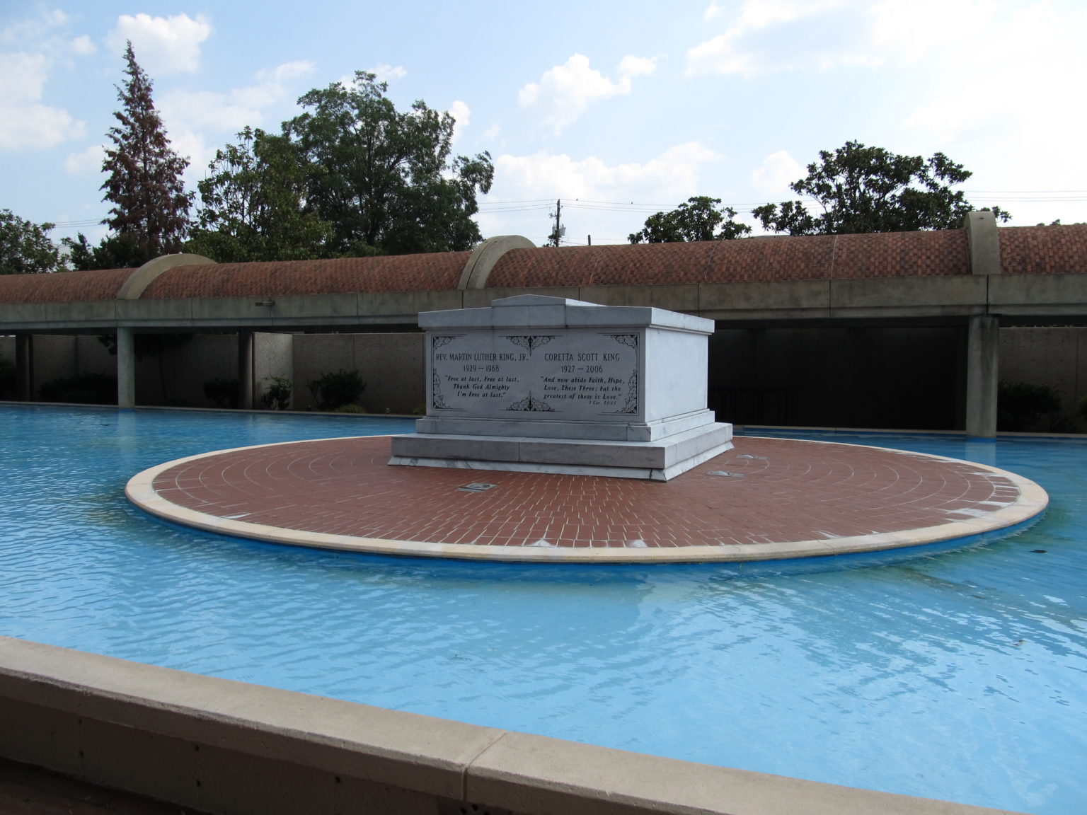 10 Atlanta Historical Sites to Visit With the Family for the Holidays
