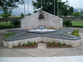 16 Monuments Around the World Honoring Black People That Everyone Must ...
