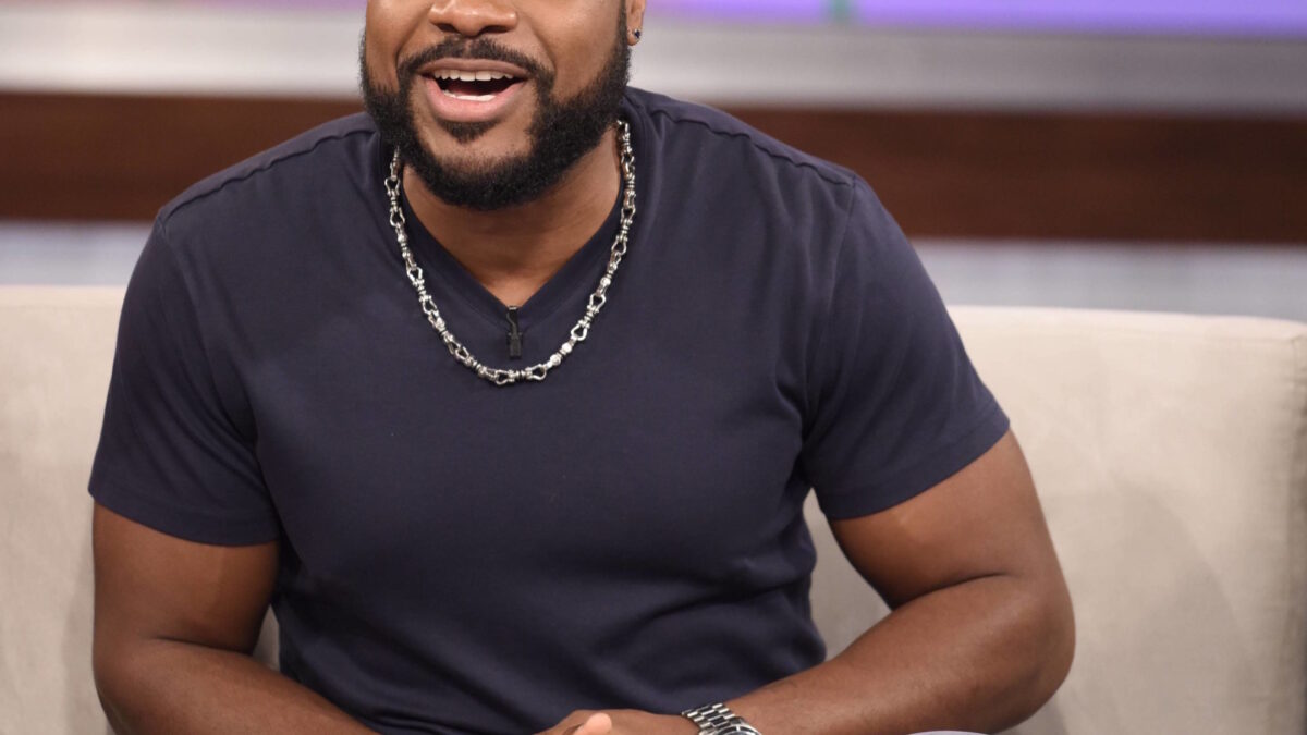 Malcolm Jamal Warner Body