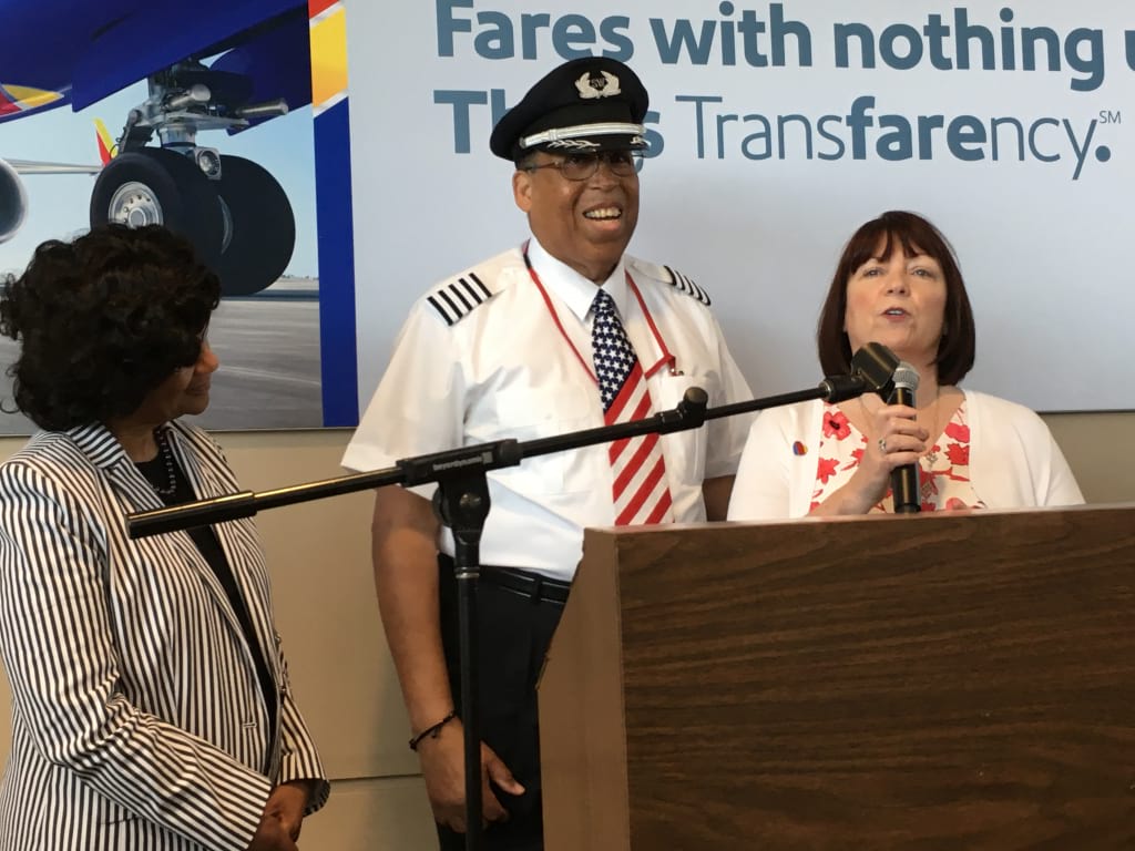 Chicago Bids Farewell to Capt. Lou Freeman, the First African-American ...