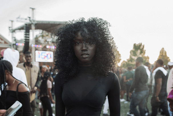 College Student Lands Modeling Contract After 'Stunning' Homecoming ...