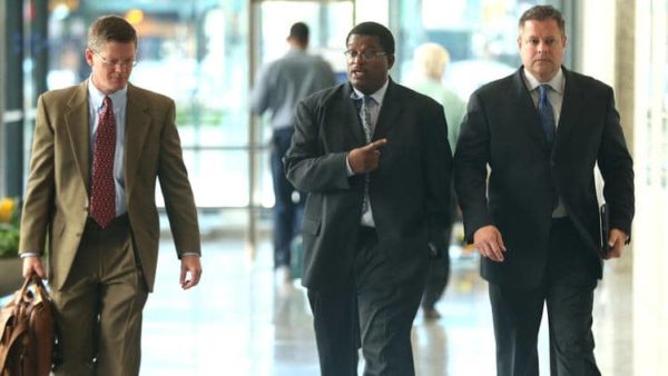 15 Convictions Linked to Corrupt Chicago Cop are Thrown Out