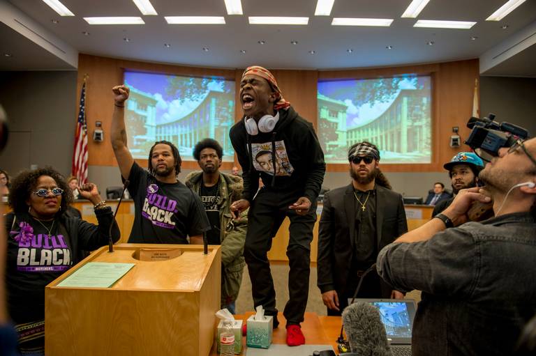 Stephon Clark's Brother Interrupts City Council Meeting to Demand ...