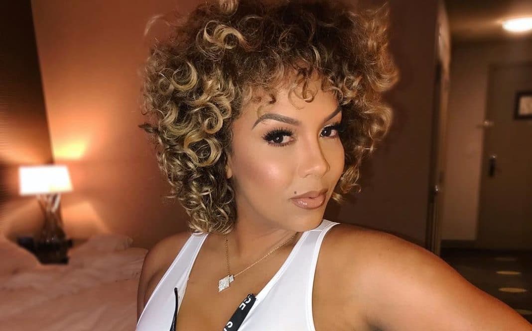 Folks Scold 'LHHNY' Kimbella for Dressing Inappropriately In Front of ...