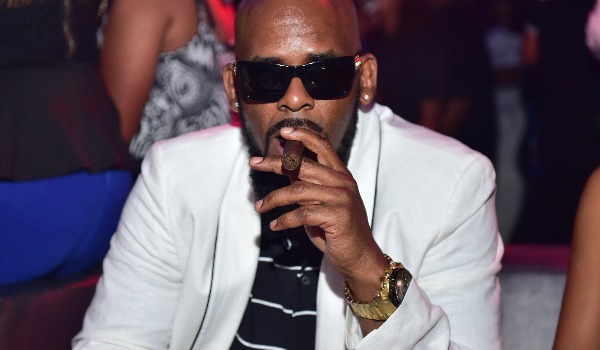 Does R. Kelly’s Alleged VHS Collection with Underage Girls Really Exist ...