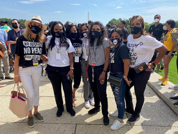 ‘Wait Lisa and Kari Back’: Fans Lose It After Dr. Heavenly Posts Pic ...