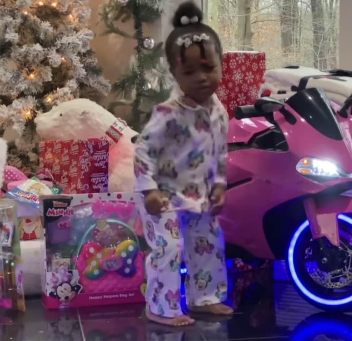 ‘Pool Looking Like the YMCA’: Papoose and Remy Ma's Fans are Raving ...