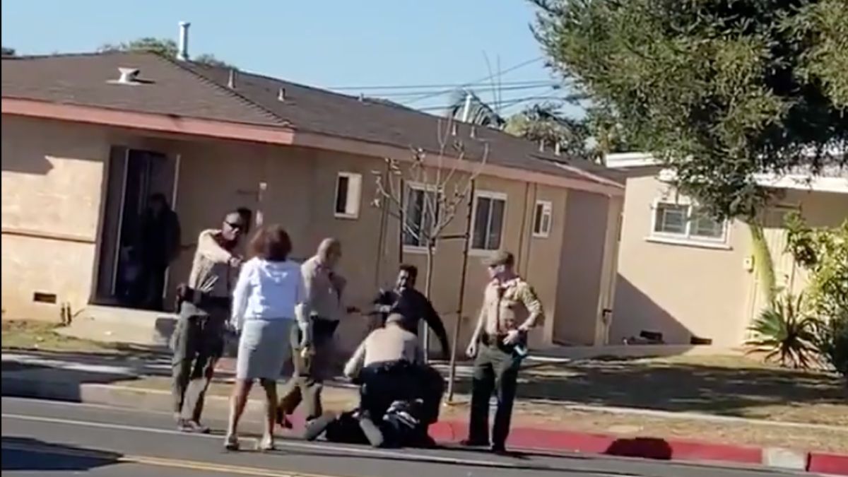 Black Man Tased By L.A. County Deputies After Flagging Them Down to ...