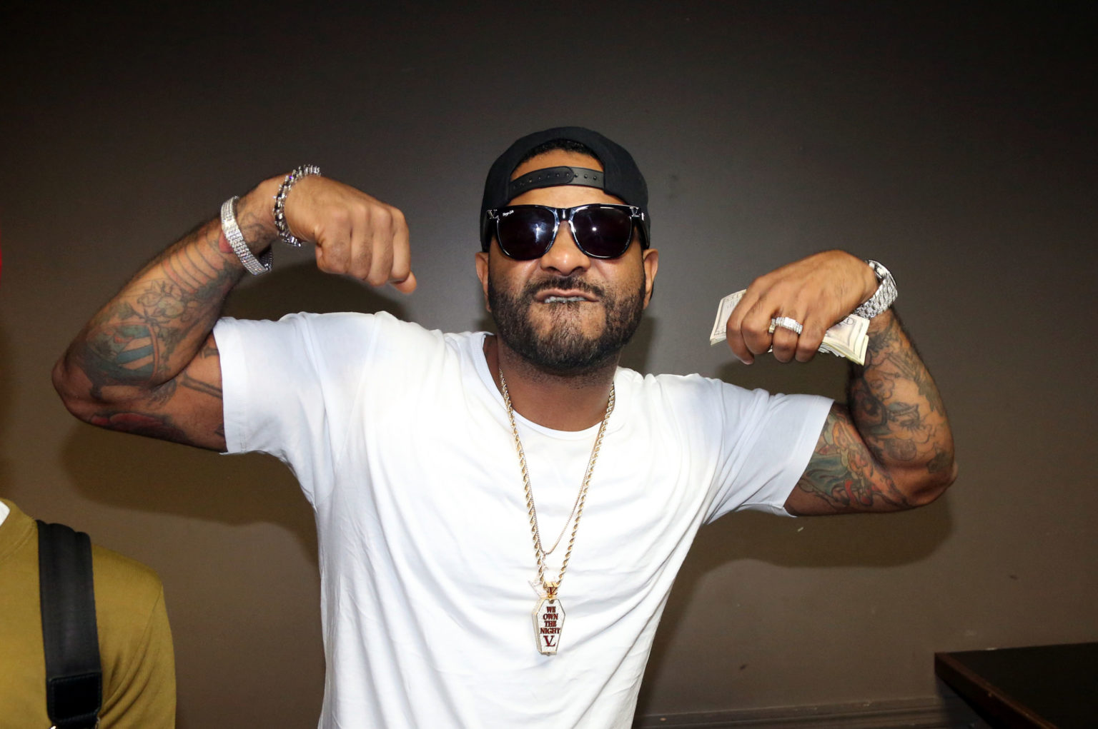 Jim Jones Hailed a Hero After Performing CPR on His Photographer Who ...