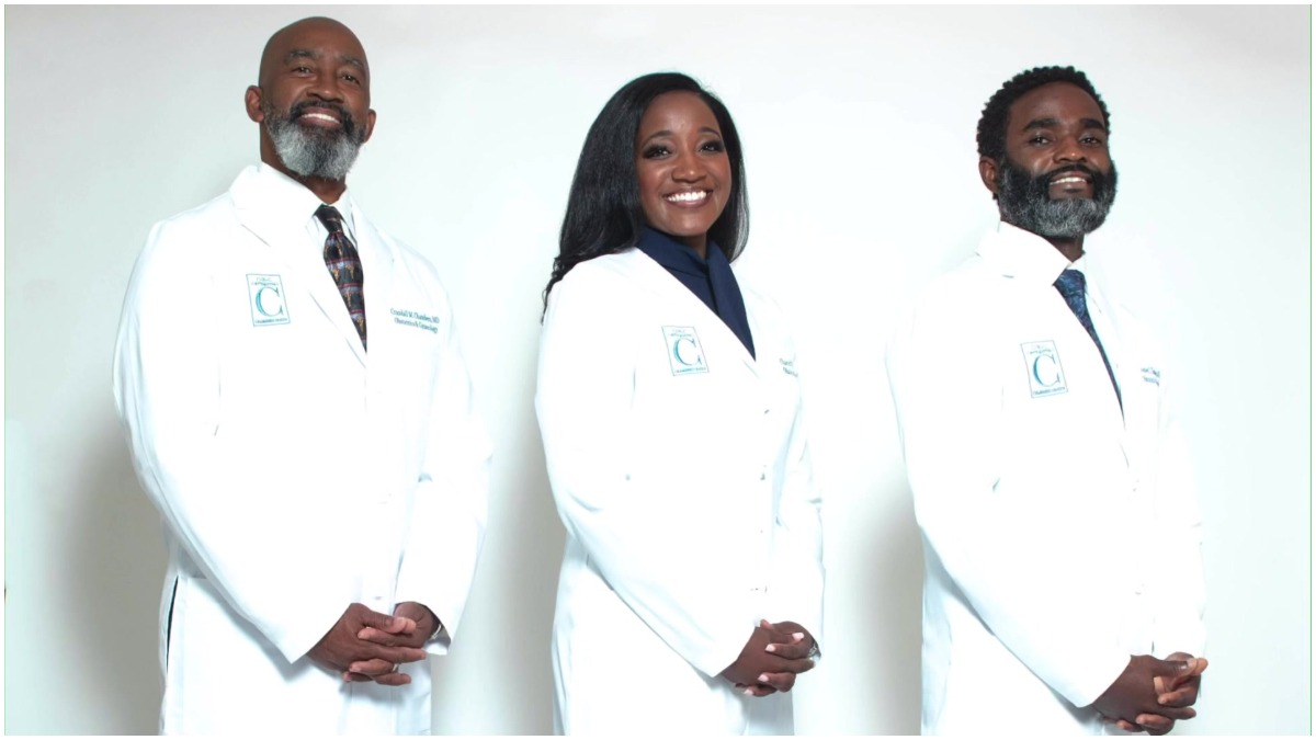 'Dad Made It Possible': Family of Doctors Cast Into Spotlight After ...