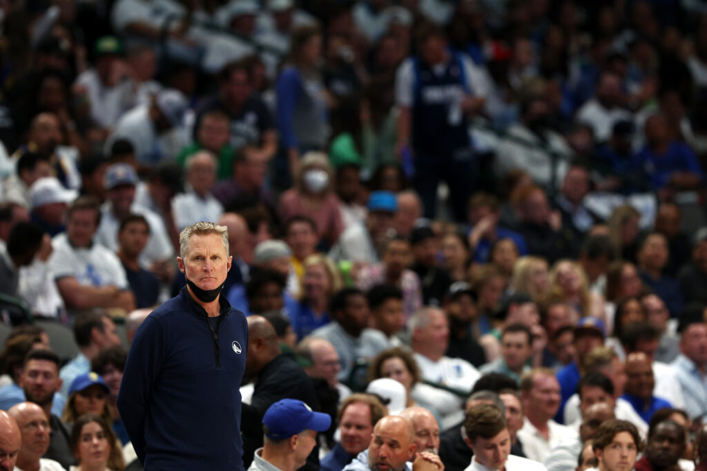 'We Can't Get Numb to This': Steve Kerr Blasts Senators Opposing Gun ...