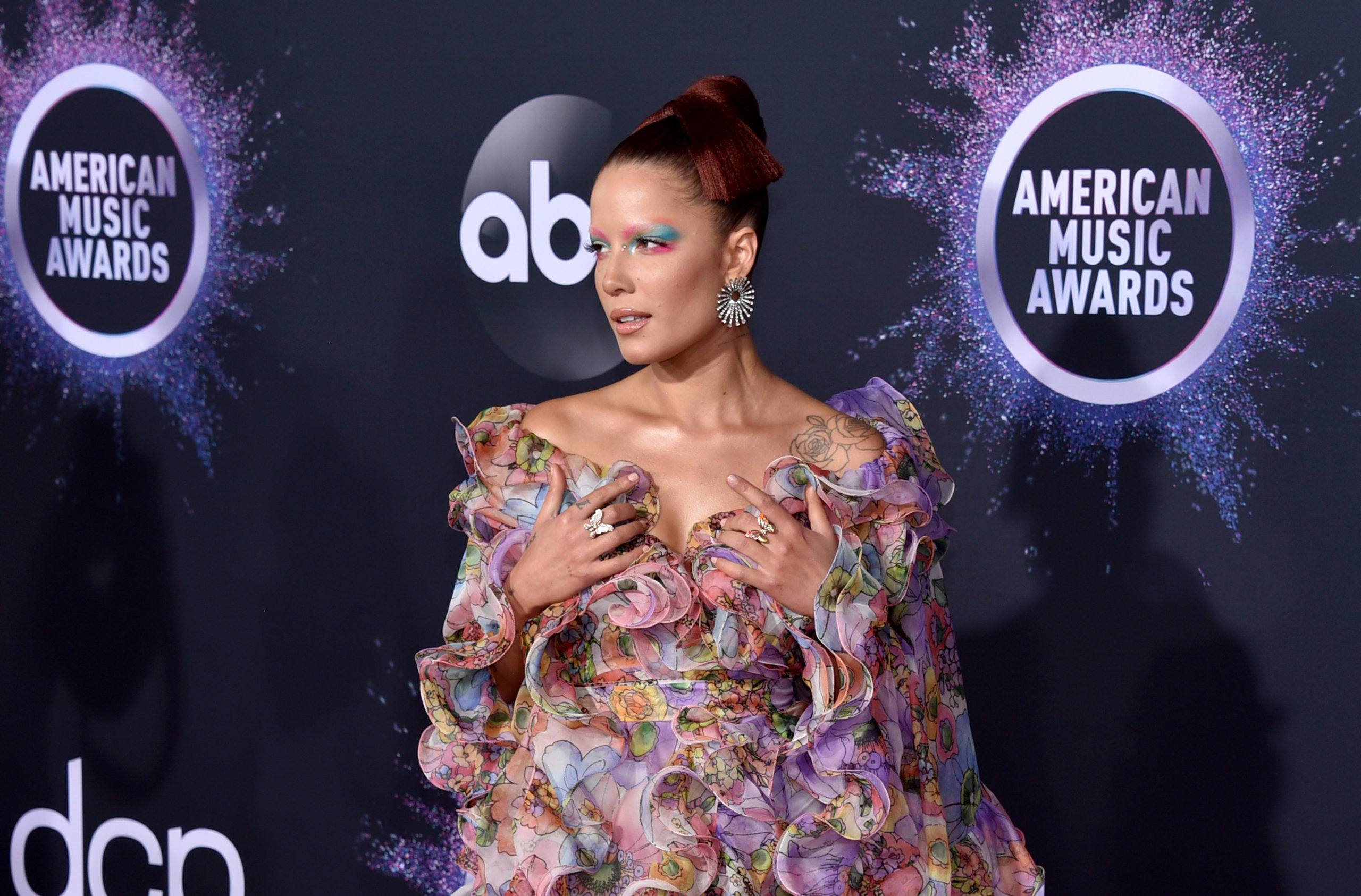 'My Family Has a Lot of Guilt': Singer Halsey Gets Real About Growing ...