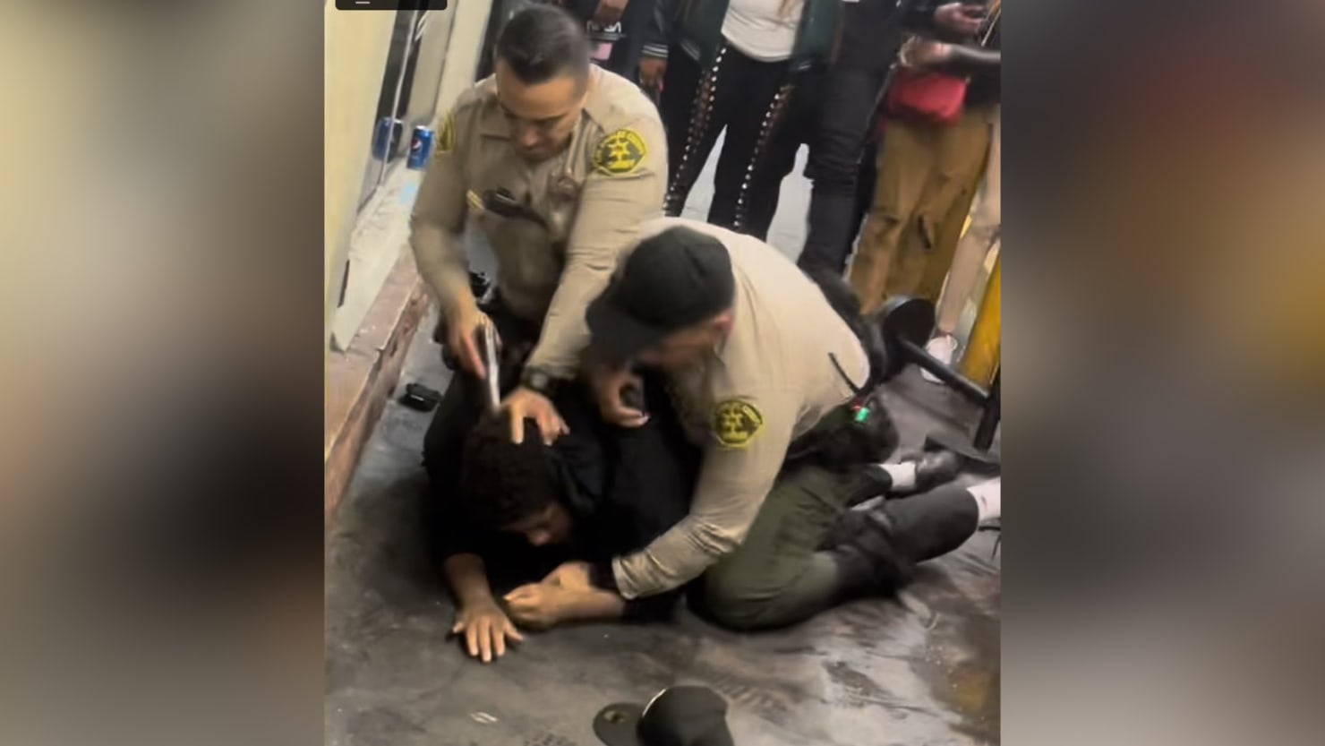 Viral Video Shows Los Angeles Sheriff's Deputies Beat Up Black Man and ...