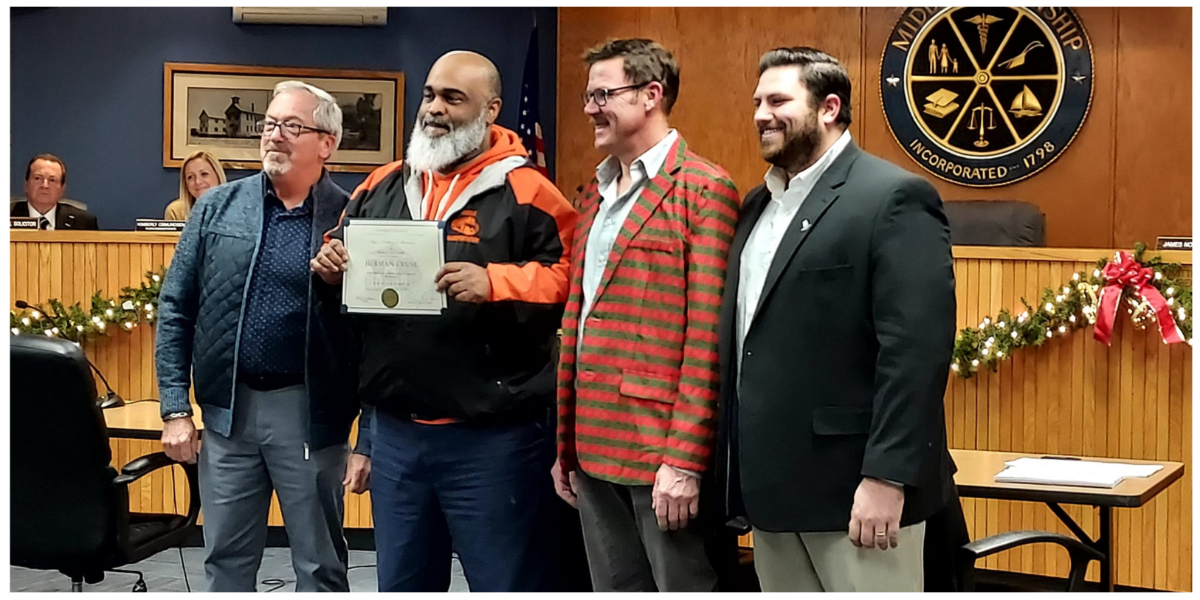 Video: New Jersey Bus Driver Goes Viral for Tutoring Kids to Read