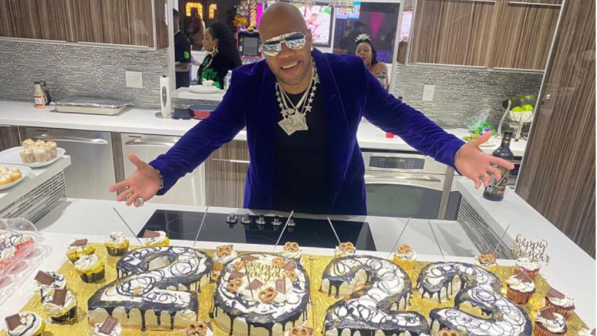 Flo Rida Awarded $82 Million from Russell Simmons-Backed Energy Drink ...