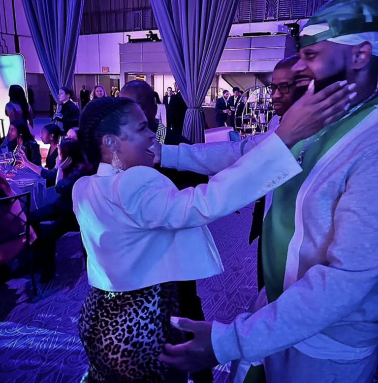 'I Know Where He Wants to Put That Left Hand': Photo of Nia Long ...