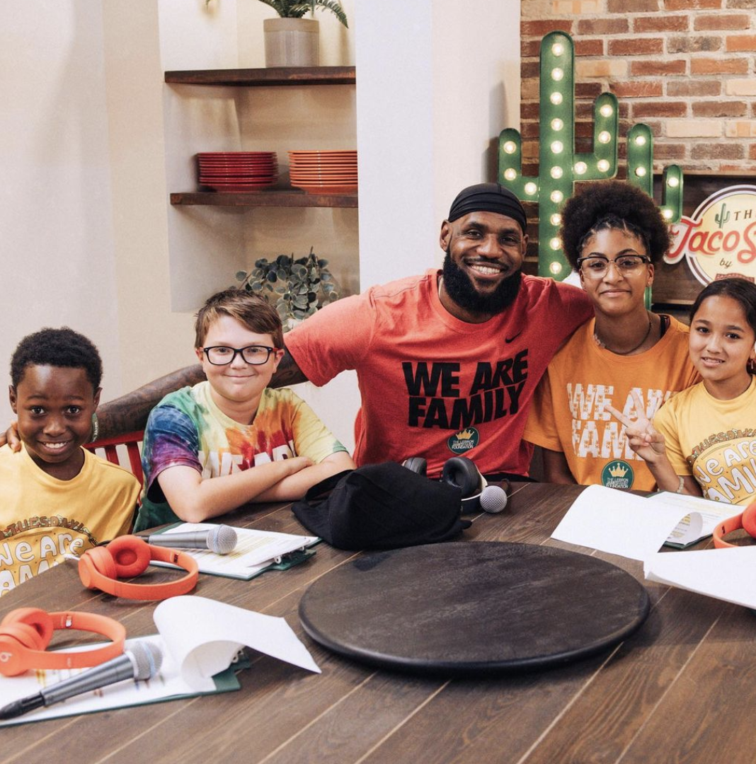 'Unbelievable': Eighth Graders at LeBron James’ I Promise School Are ...