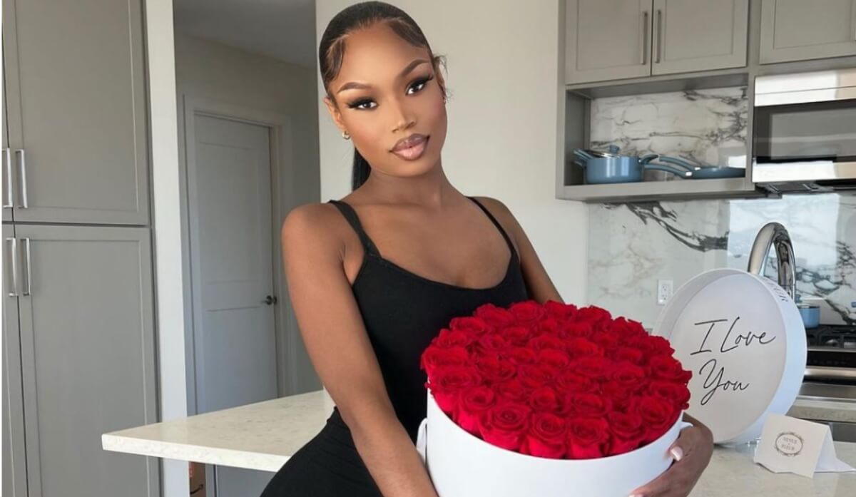 TikToker Claps Back at Critics Calling Her 'Gold Digger' After Sharing ...