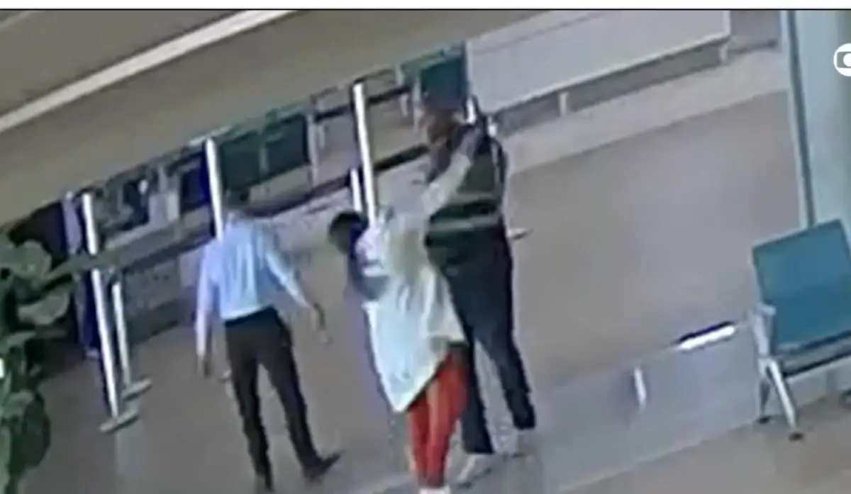 'Piece of Sh--': Drunken Lawyer Slaps, Kicks Black Airline Worker ...