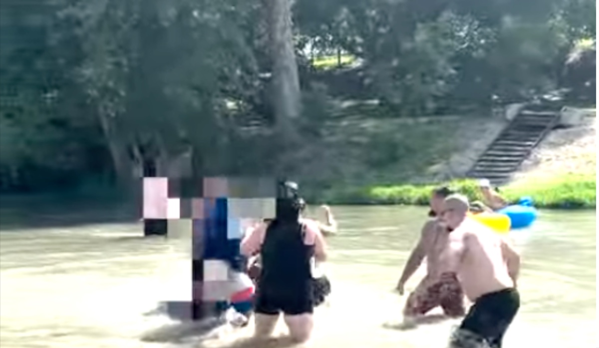 Only One Arrest After Video Shows Several Neo-Nazi Gang Members Attack Mixed-Race Family In ...