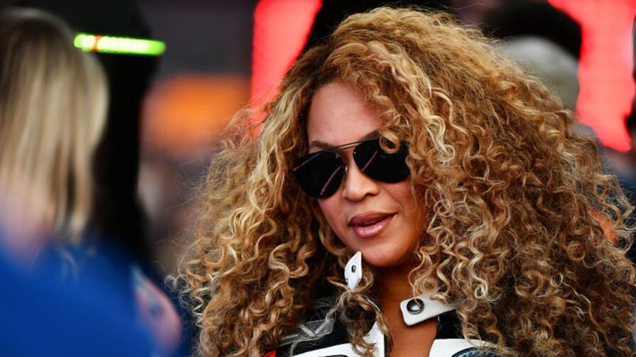 'The People She Fooling’: Beyoncé’s Latest Rollout Sends the BeyHive ...